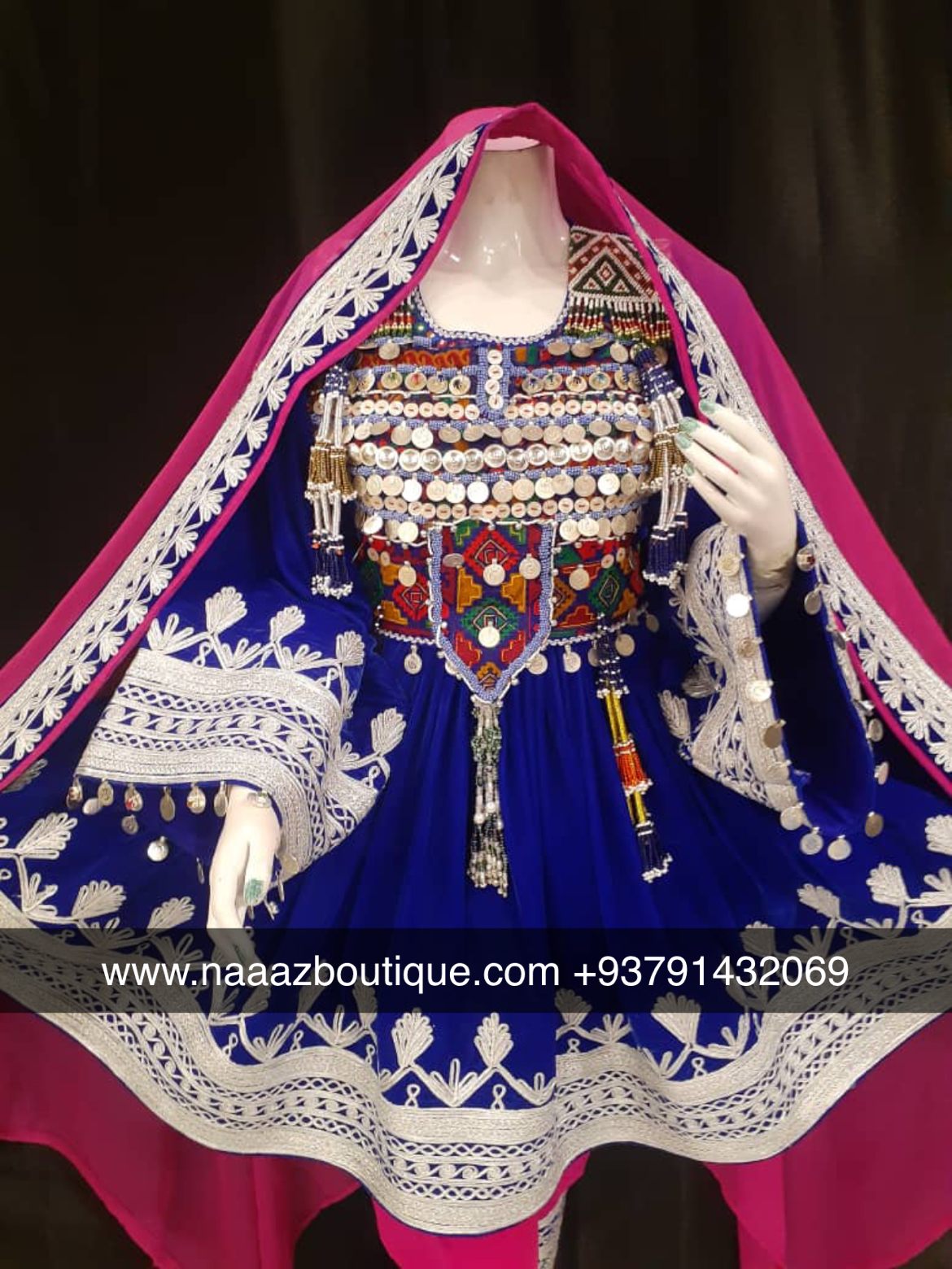 Lajward with tight pants – eCommerce